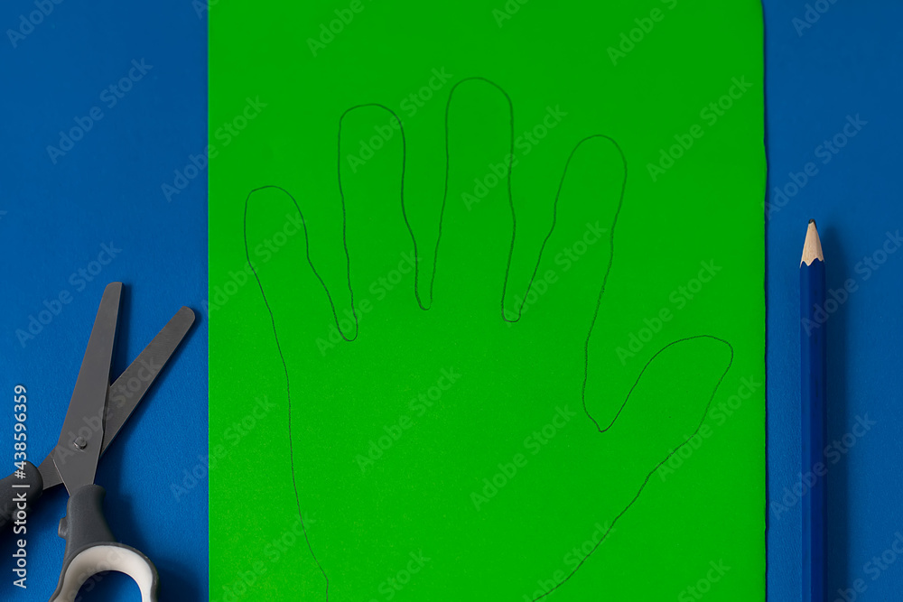 Step 2. Step-by-step instructions on how to make a funny hand-shaped ...