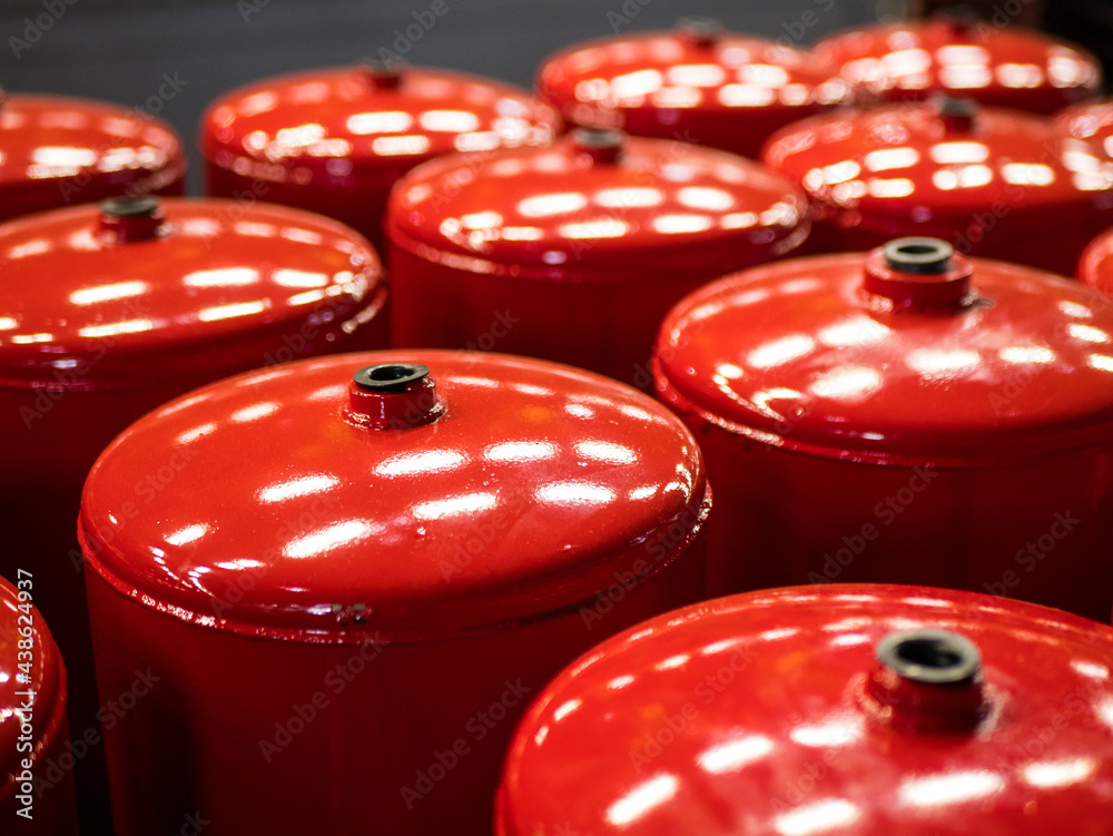 Compressed air tanks for vehicles. Air reservoirs for air suspension ...