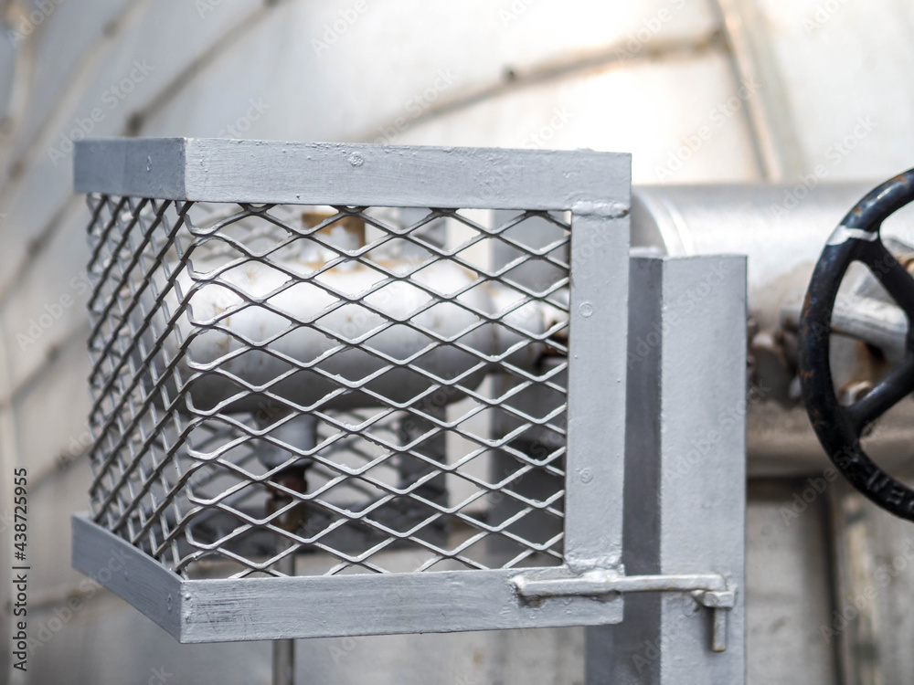 Condensate port for fill water to prevent steam (process condition ...