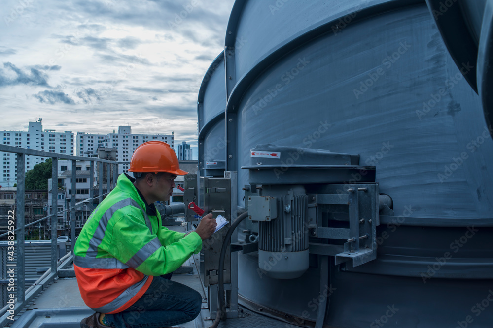 Contractor inspection installation equipment on site construction ...