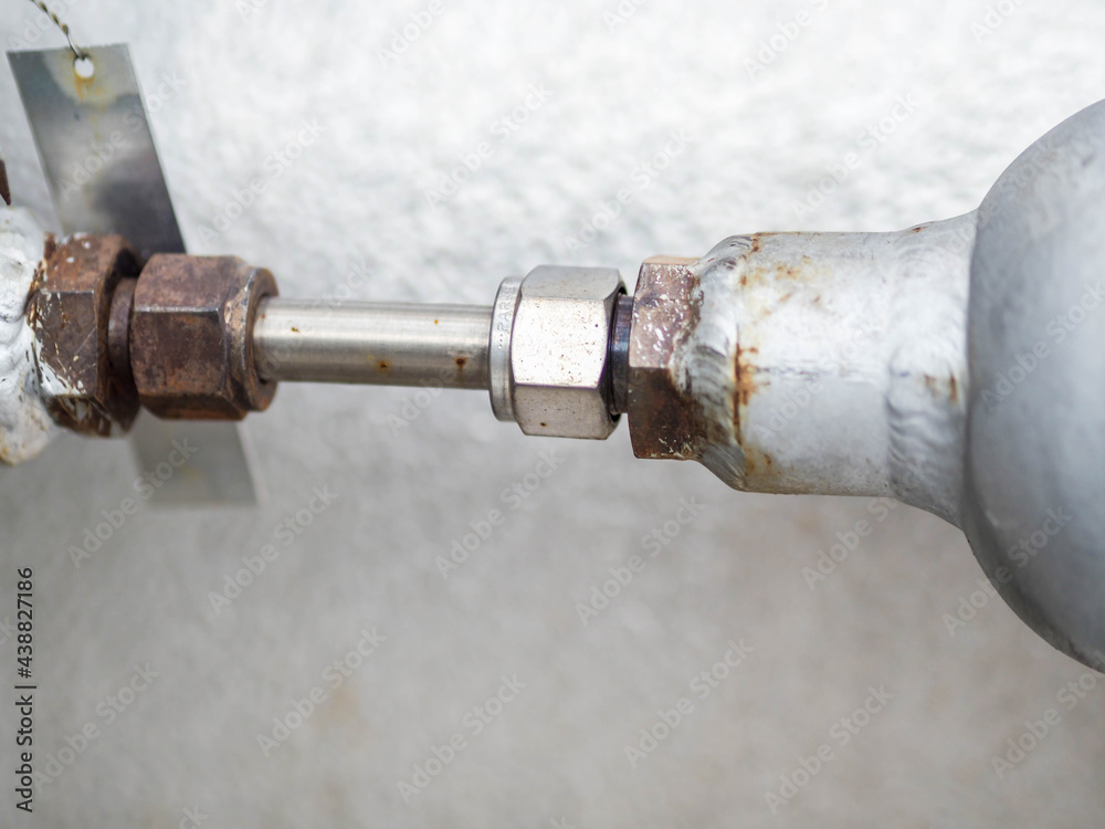 Condensate port and connetor for fill water to prevent steam (process ...