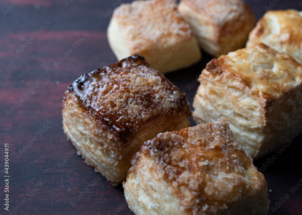 Tortitas de margarina o manteca con azúcar. Concepto de alimento para ...