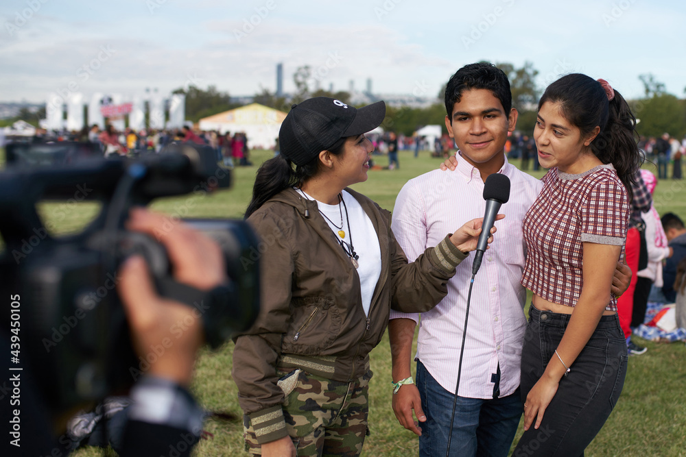 Interview: TV Journalist interviewing Stock Photo | Adobe Stock