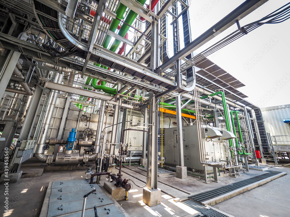 Control valve for control flow and pressure of process condition such ...