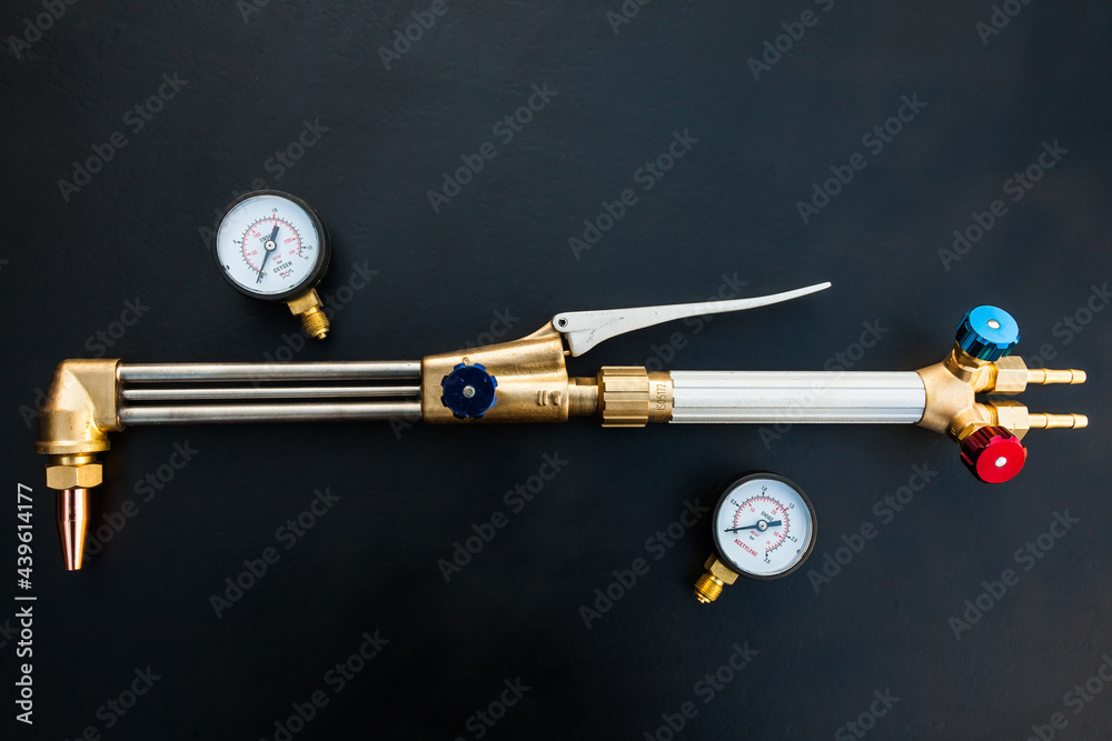 New cutter and two monometers for acetylene and oxygen, for gas cutting ...