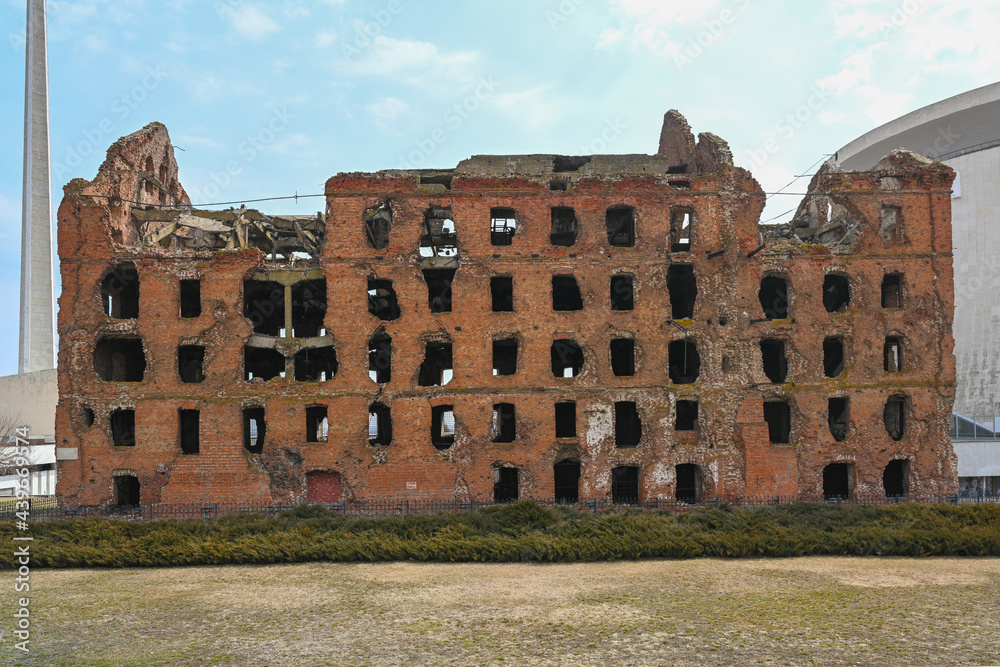 The ruins of the mill. Gerhardt's Mill, or Grudinin's Mill - a steam ...