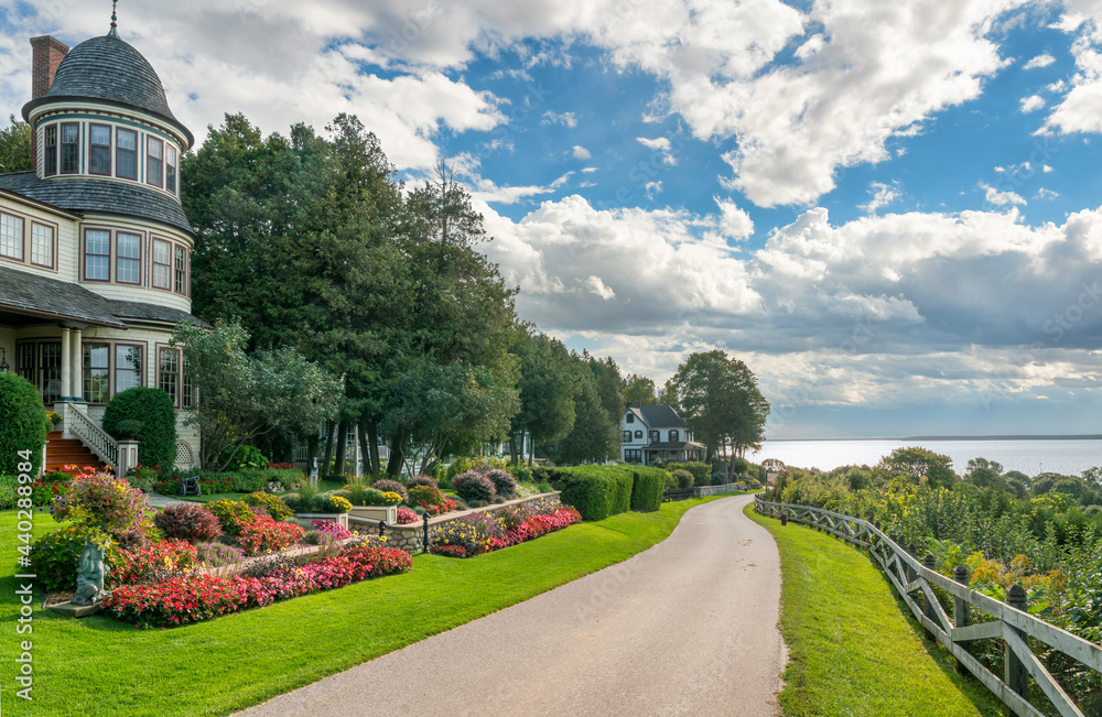 Mackinac Island Michigan - Grand old homes Stock Photo | Adobe Stock