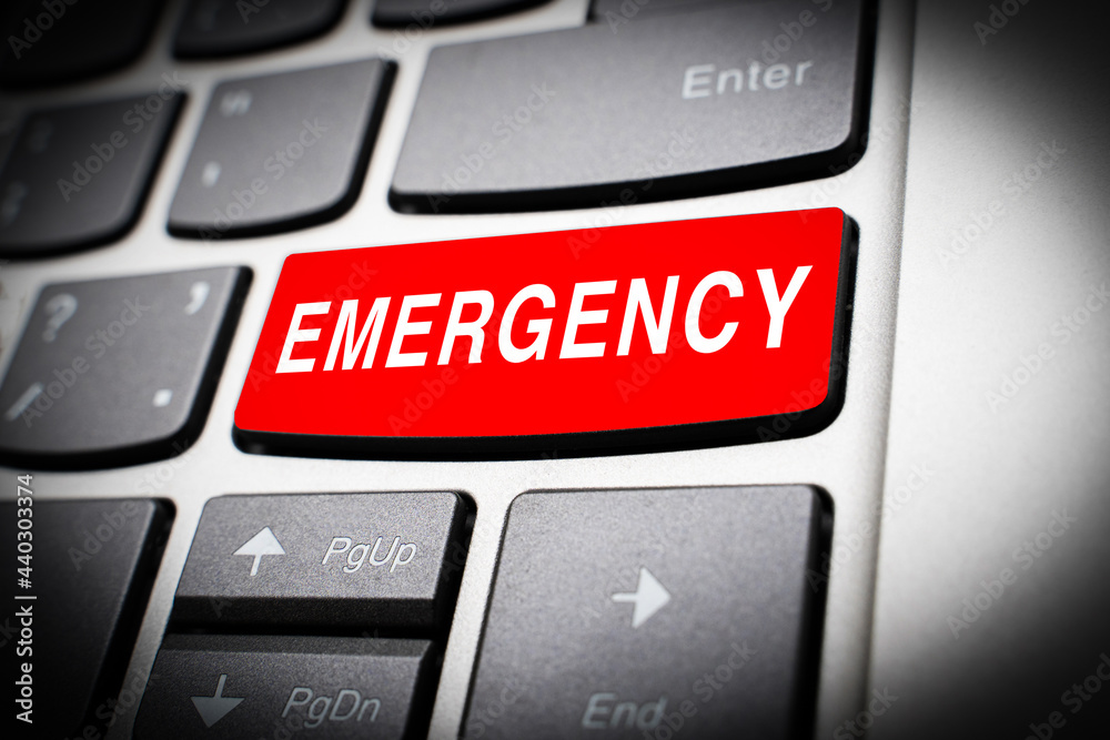 Fotografia do Stock: Red emergency button on the keyboard of computer ...