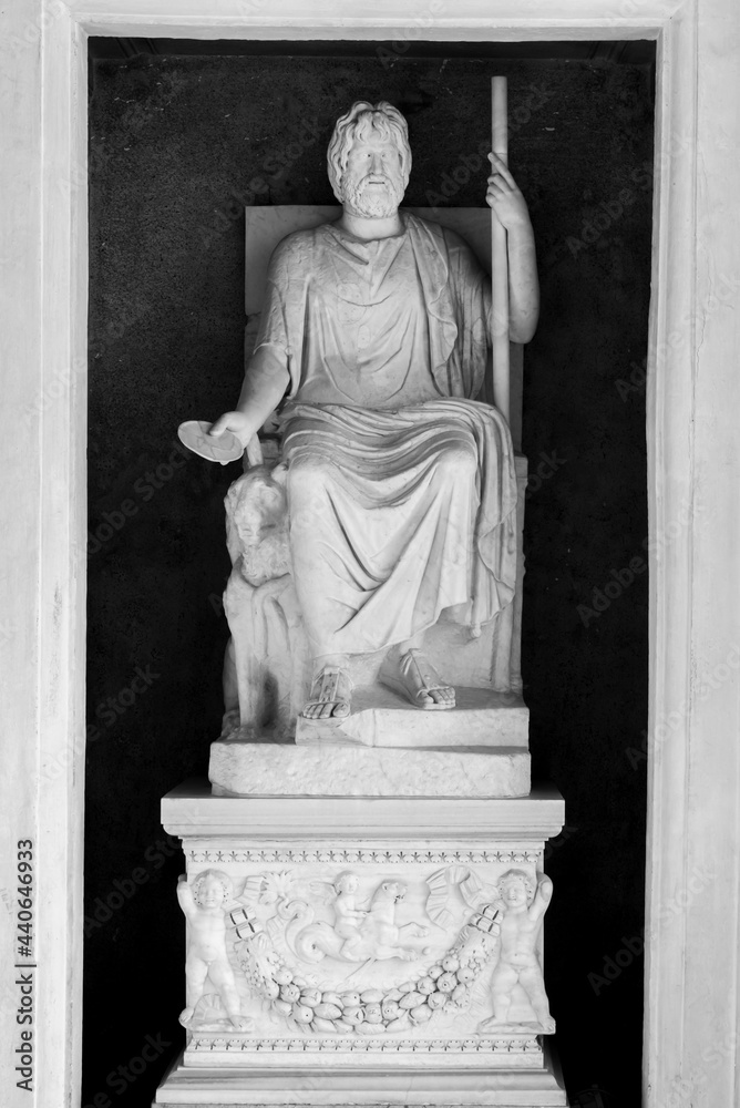 Black and white photo of magnificent statue of Zeus sitting on a throne ...