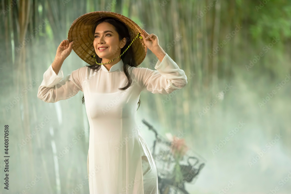 Portrait asian of Vietnamese beautiful woman with Vietnam culture ...