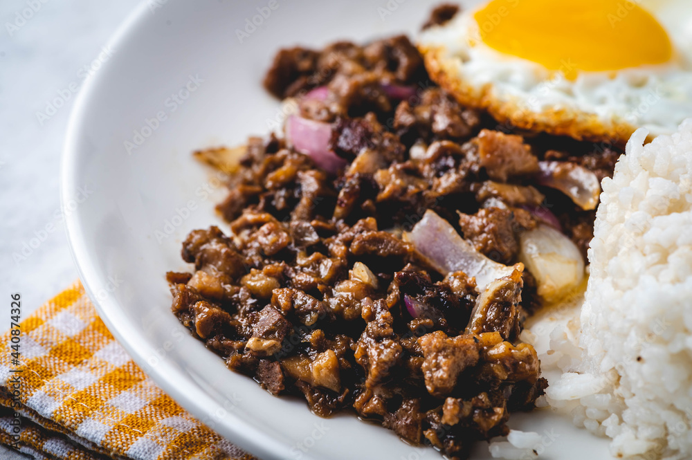 SisigSilog- is a typical Filipino Breakfast meal, consisting usually of ...