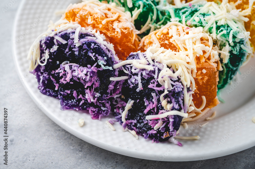 Foto de Pinoy Merienda- Colorful Pichi-pichi, also spelled pitsi-pitsi ...