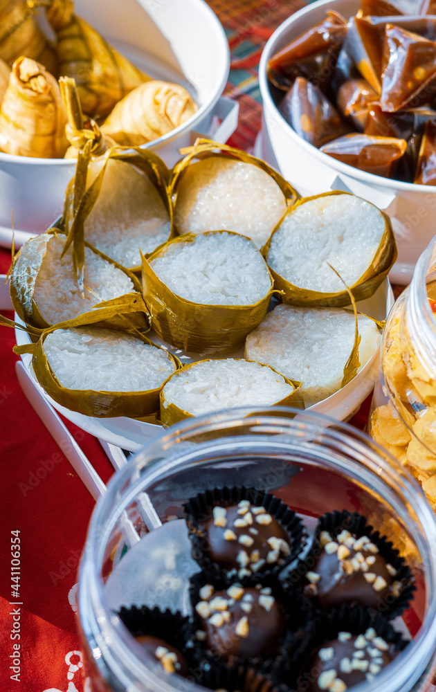 Traditional Malay Food and cookies during Ramadan and Eid Mubarak. Hari ...