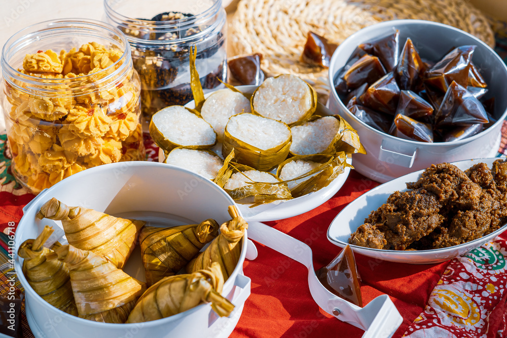 Traditional Malay Food and cookies during Ramadan and Eid Mubarak. Hari ...