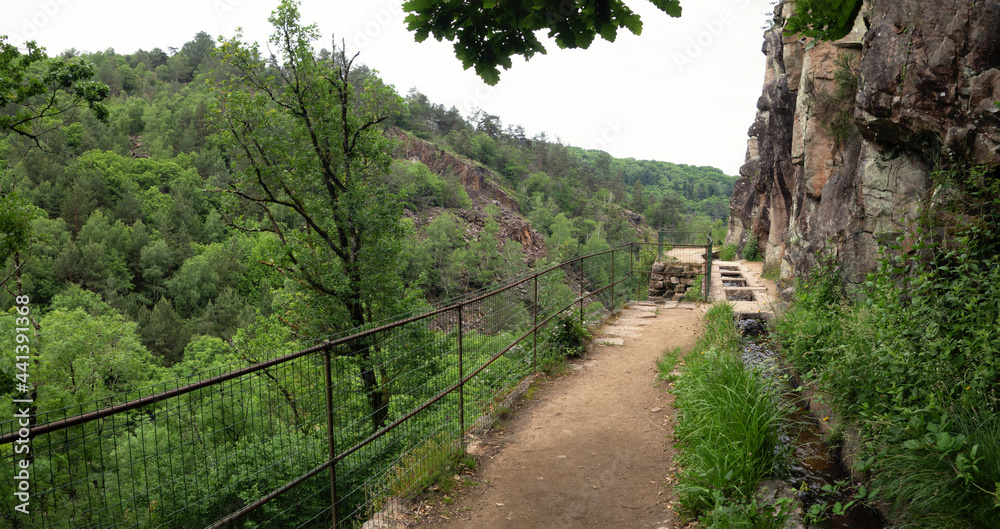 Sur les chemins de Compostelle, la voie de Rocamadour, entre les ...