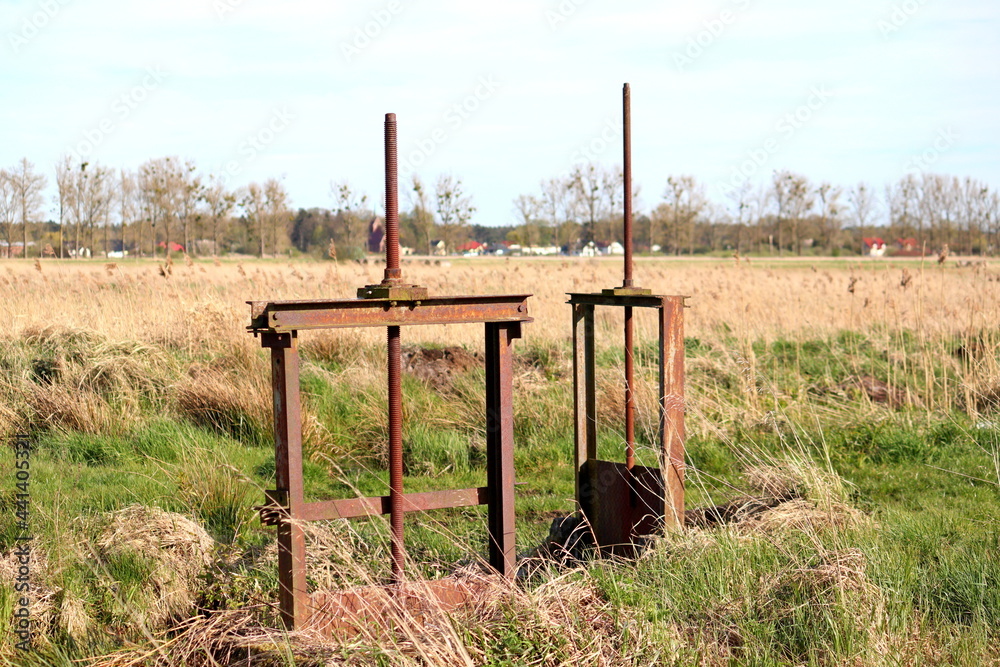 dam-old water damper used to accumulate and stop water flowing from ...