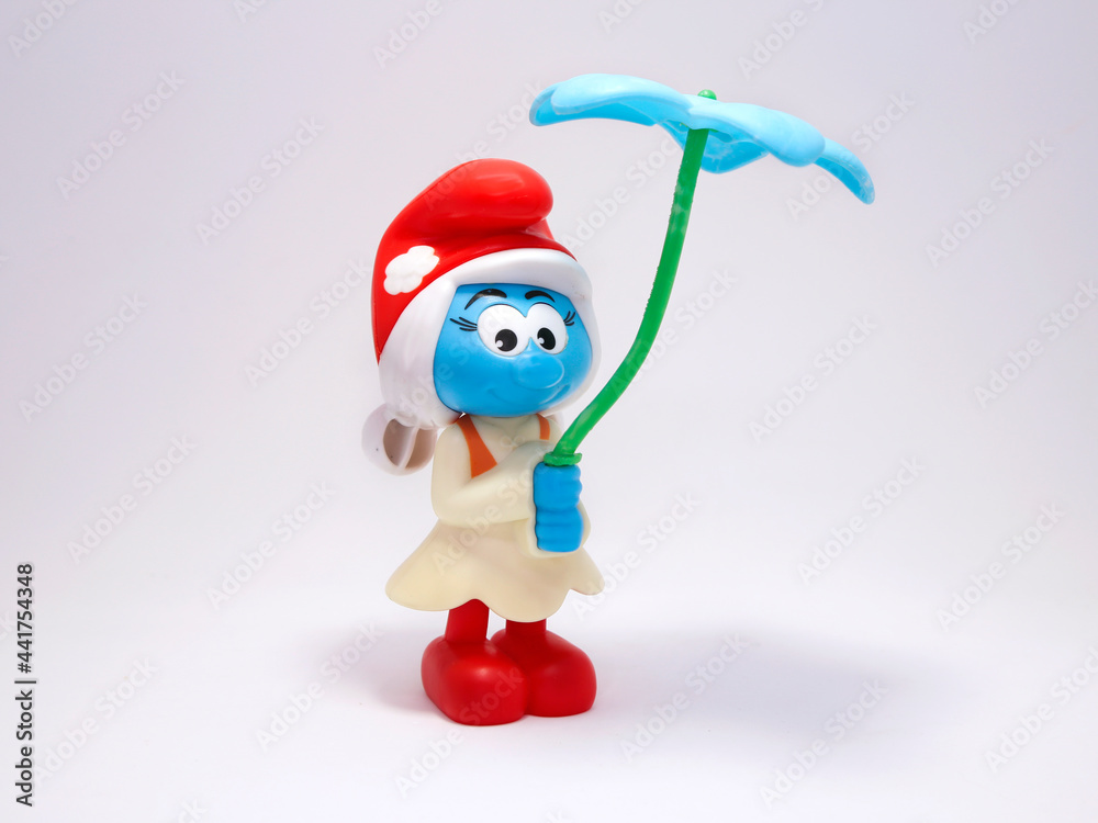 The smurfs. SmurfWillow. Smurfette from the movie The Smurfs and the ...