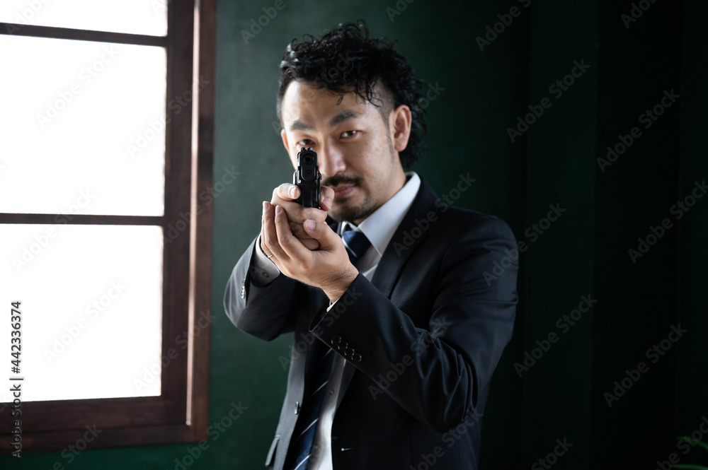 Cool detective and gun images that could be used as thumbnails for a ...