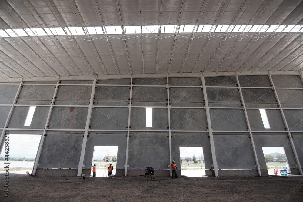 interior Nave industrial, Package Boxes with Hand Pallet Truck Load ...