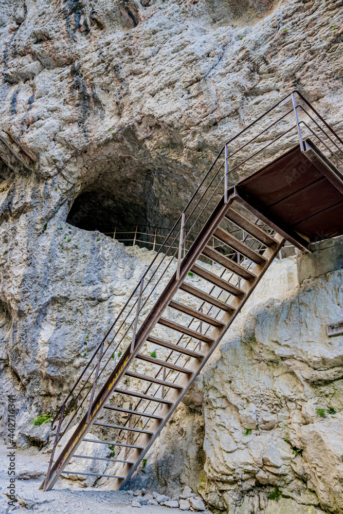 Foto de Le long du sentier Blanc-Martel dans les gorges du Verdon do ...