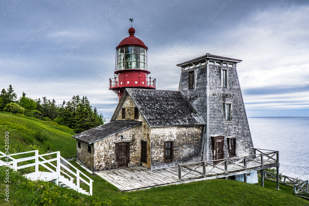 View on the beautiful Pointe a la Renommée Lighthouse covered with ...