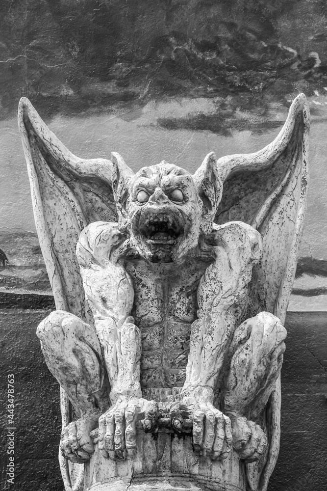 A gargoyle guards the grounds at the Santa Cruz Beach Boardwalk Stock ...