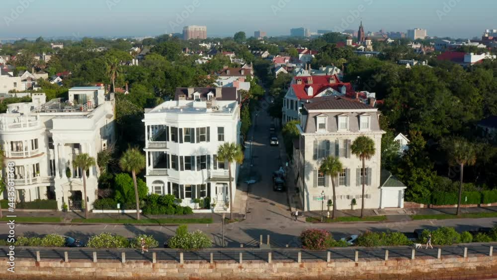 Rainbow Row at The Battery, Charleston South Carolina. Historic ...