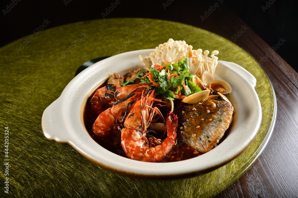asian premium banquet menu braised seafood combo with big prawn , fish ...