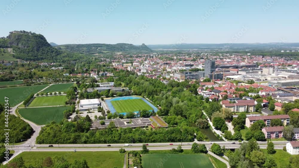 Die Stadt Singen am Hohentwiel von Süden gesehen - Teil 3 von 5 素材庫影片 ...