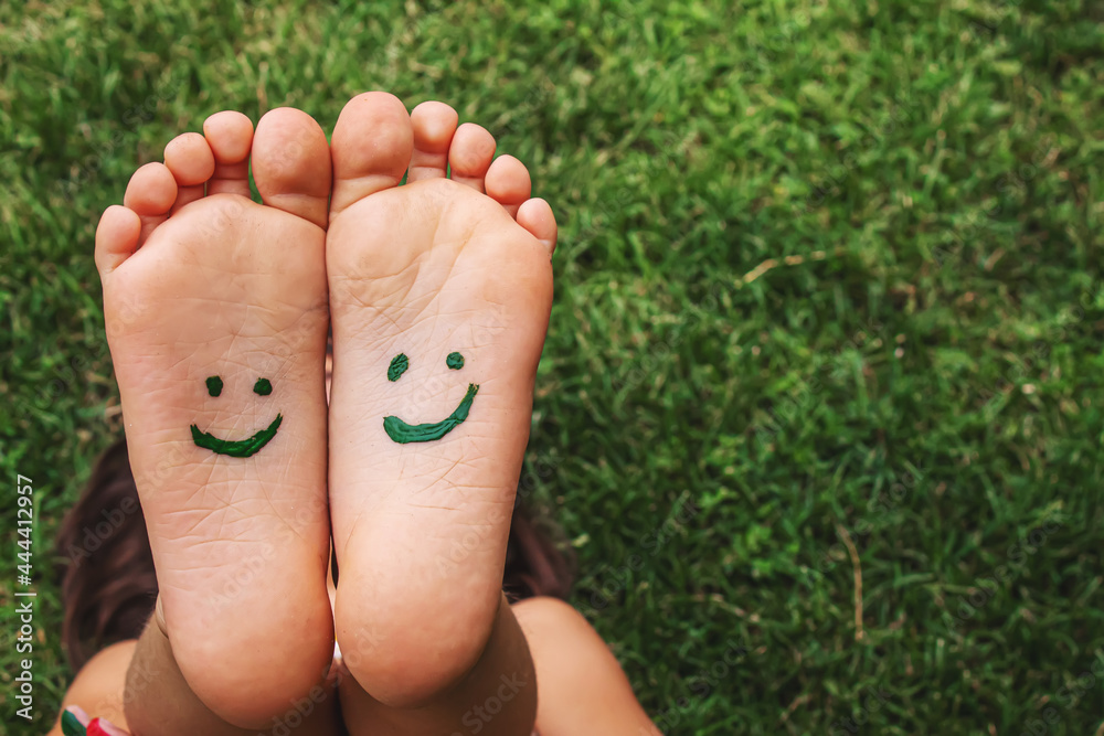 baby, happiness, kid, happy, legs, paint, health, healthy, holiday, joy ...