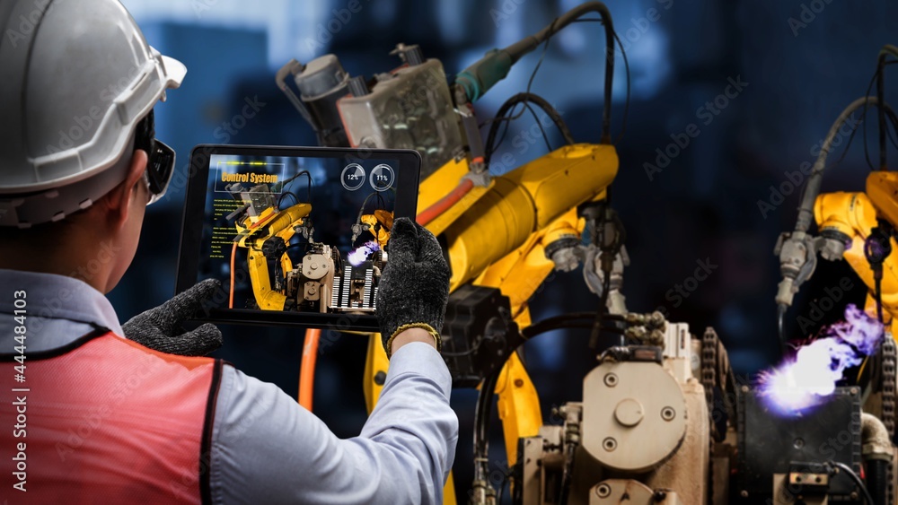 Smart industry robot arms modernization for innovative factory ...