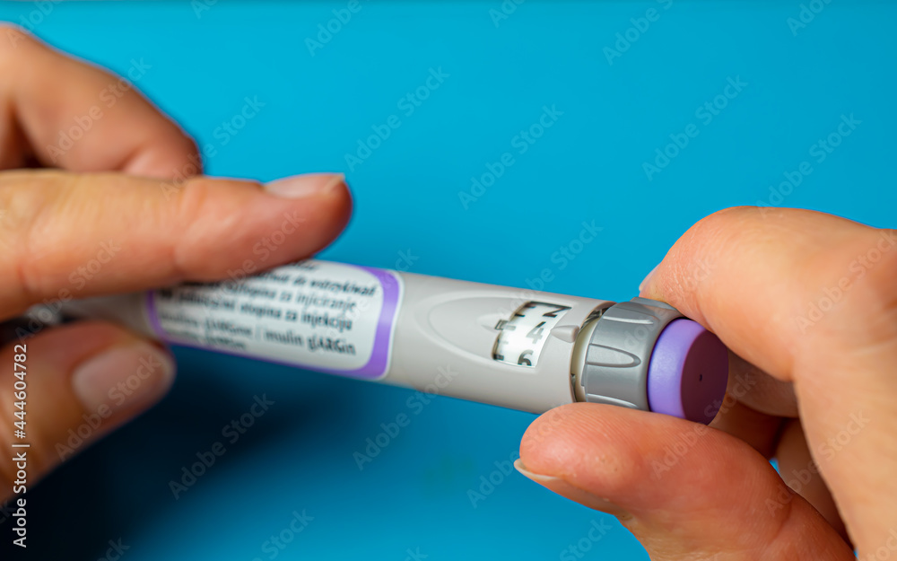 scale on the bottom of insulin pen, self-injection medical equipment ...