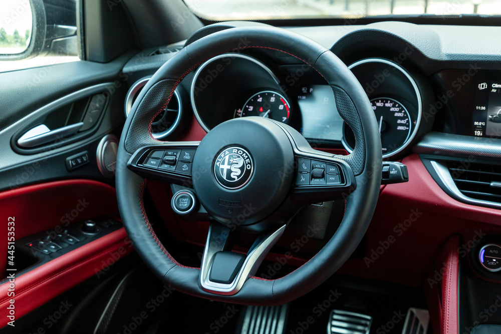 New Alfa Romeo Stelvio is the new optimal performance and utility SUV ...