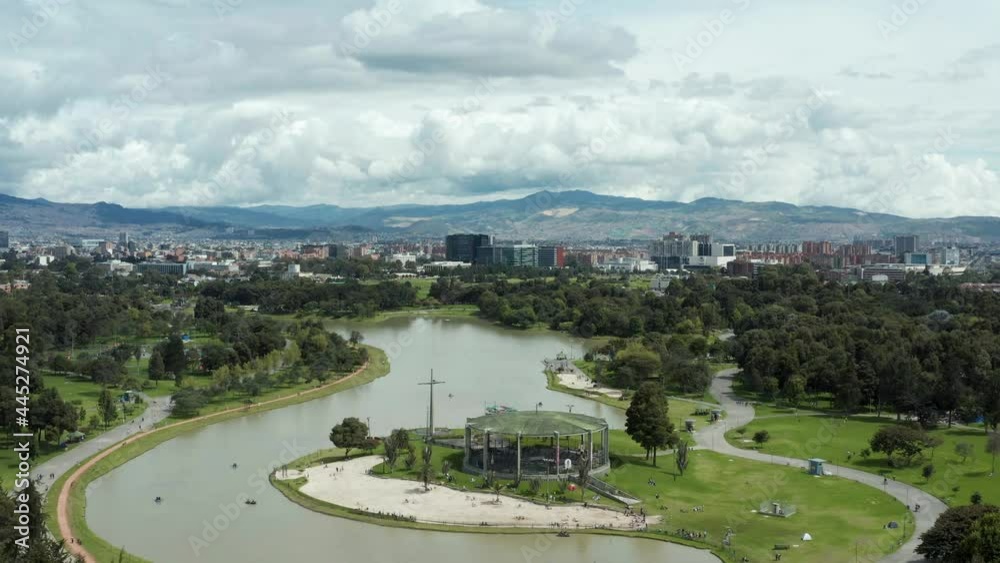 Beautiful lake in Parque Metropolitano Simón Bolívar in Bogota Colombia ...