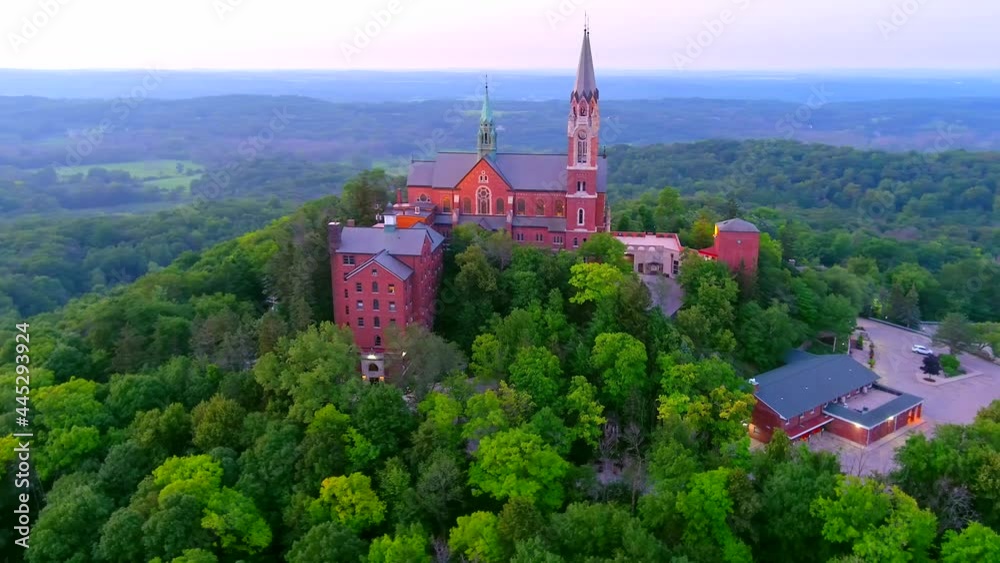 Holy Hill Basilica, quiet beauty and soaring architecture in the ...
