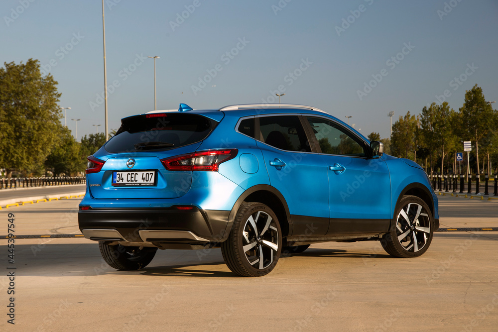Nissan Qashqai is a compact crossover SUV produced by the Japanese car ...