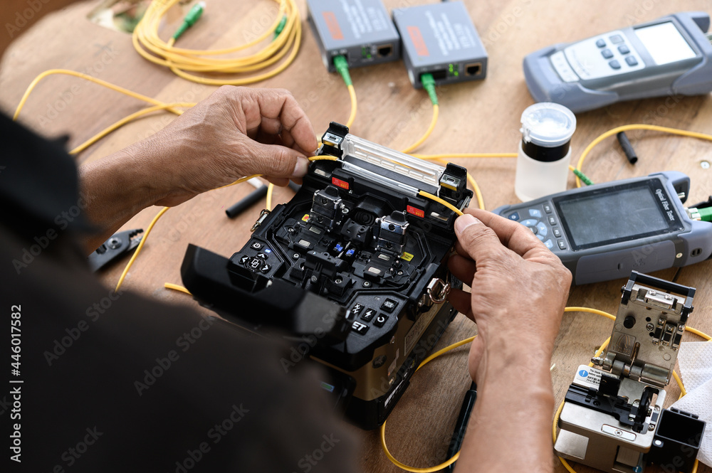 Fiber Optic welding Splicer Connection Internet signal and Wire ...
