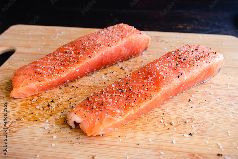 Raw Salmon Fillets Seasoned with Kosher Salt and Black Pepper: Uncooked ...