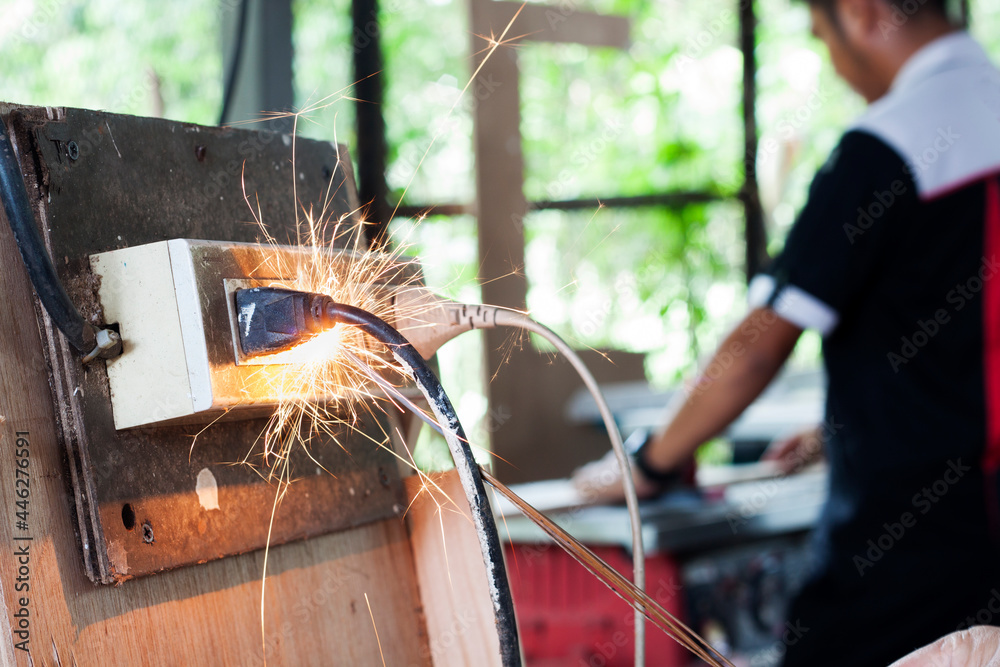 A short circuit causes a spark at the plug. Using non-standard power ...