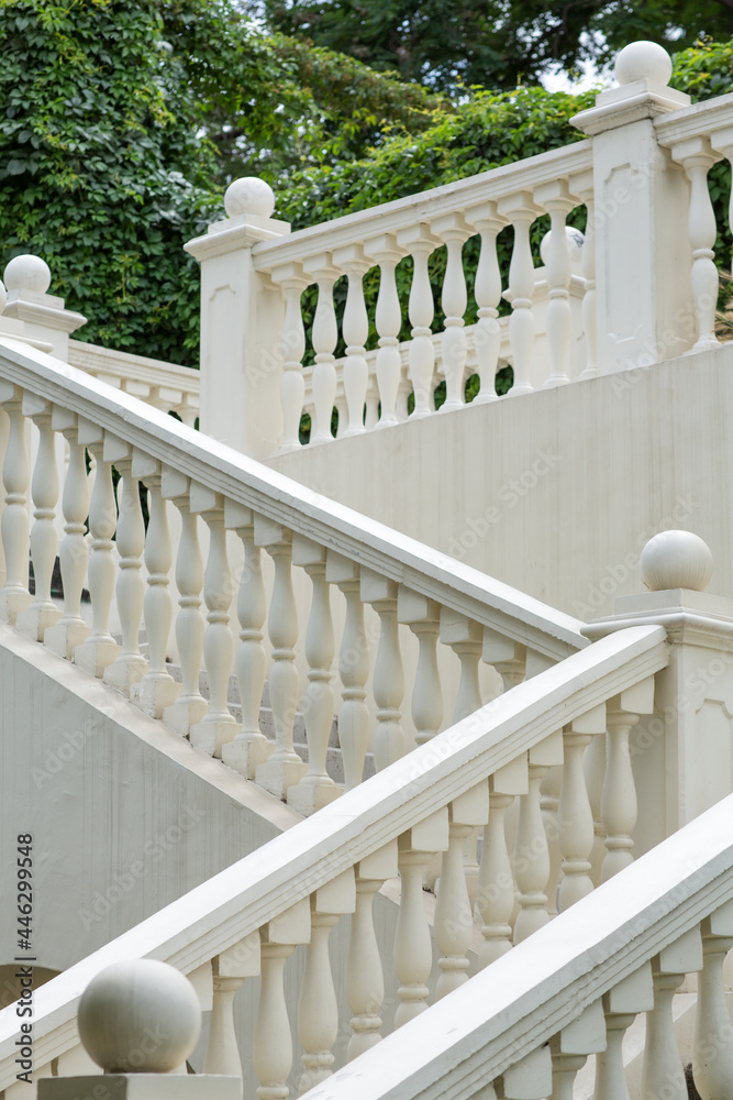 Poster Railing with balusters on a white old staircase – Muurposter ...
