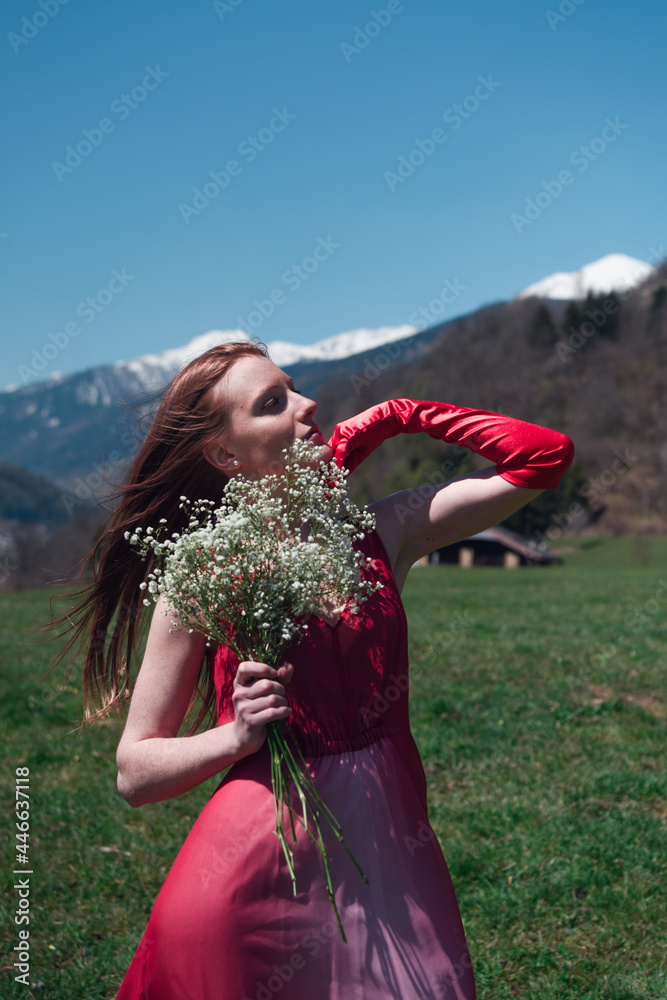 modella posa fiori natura donna set fotografico fotografia artistica ...
