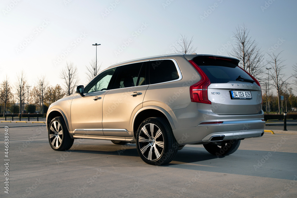 Volvo XC90 B5 is a mid-size luxury crossover SUV manufactured and ...