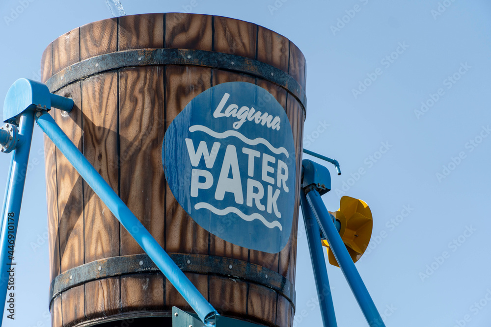 Laguna Water Park Large Bucket of Water in Kids Pool for children's fun ...