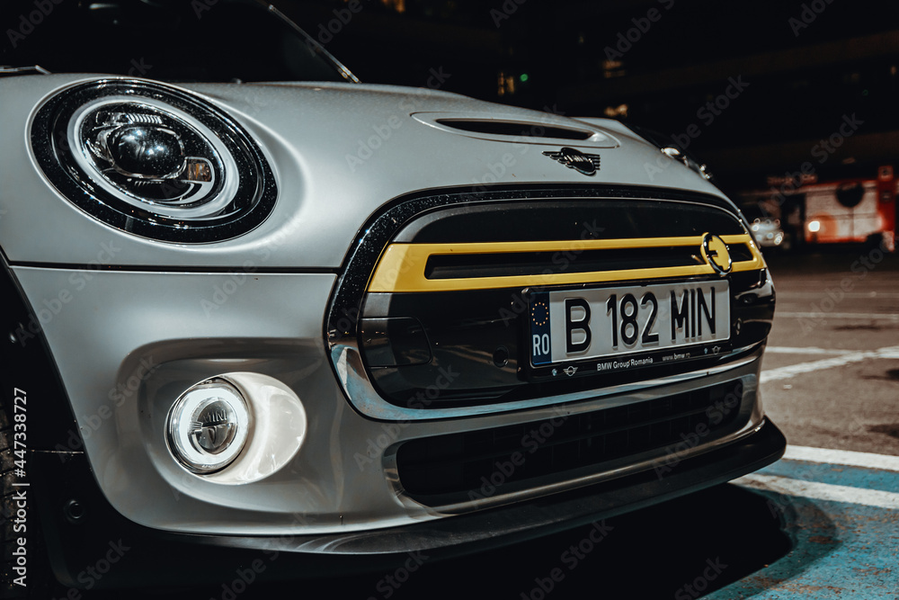 Mini Cooper S E, the first full electric Mini Cooper, front end, grill ...
