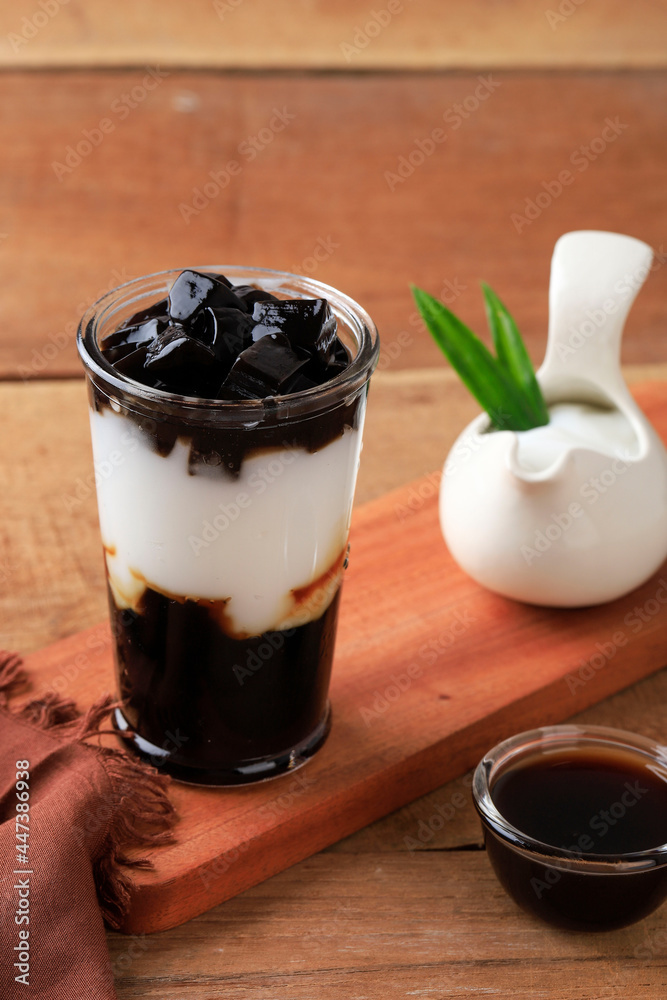 Es Cincau Hitam or Black Grass Jelly (Cincau Hitam), Indonesian Dessert ...