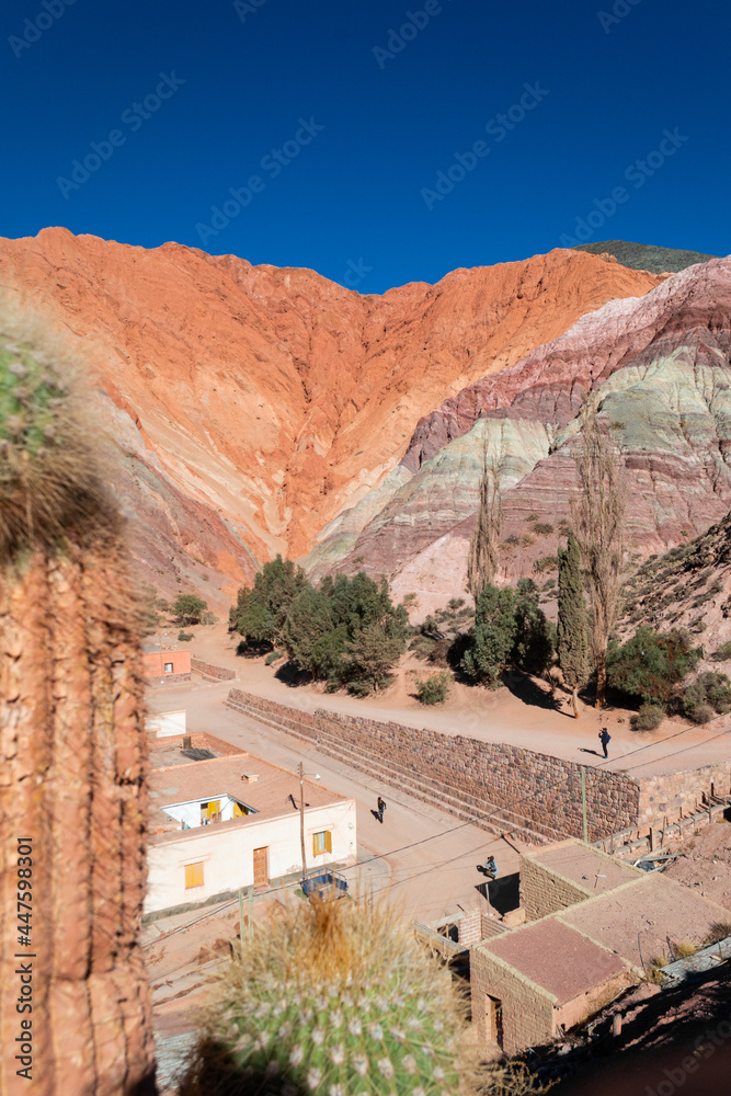 Foto de en salta, tucuman, argentina hay lugares que entre ruinas dan ...