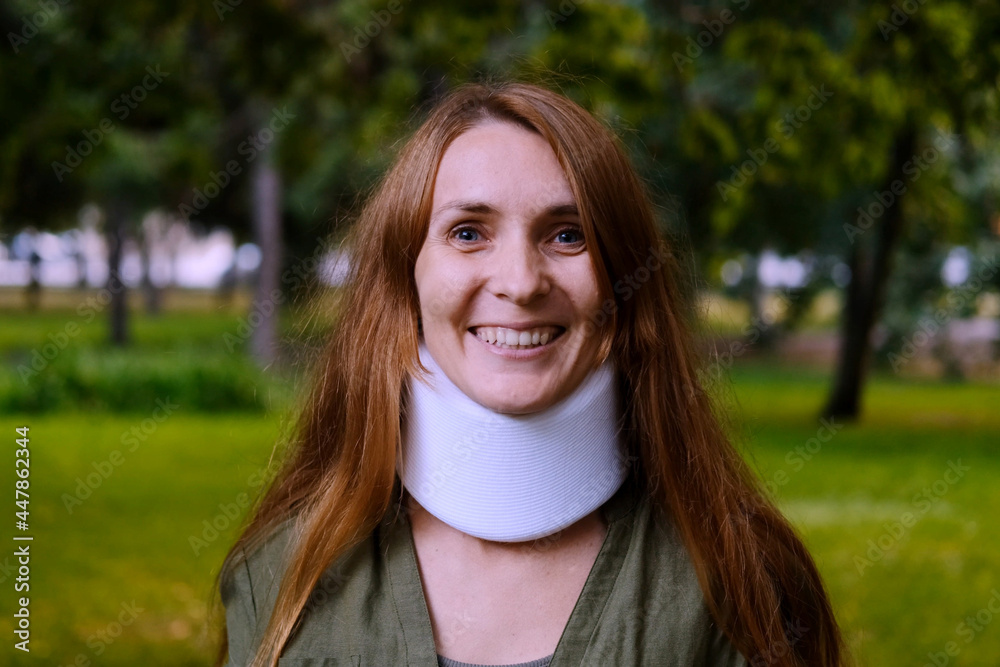 Rotary subluxation atlanta, a woman wears a cervical collar from injury ...