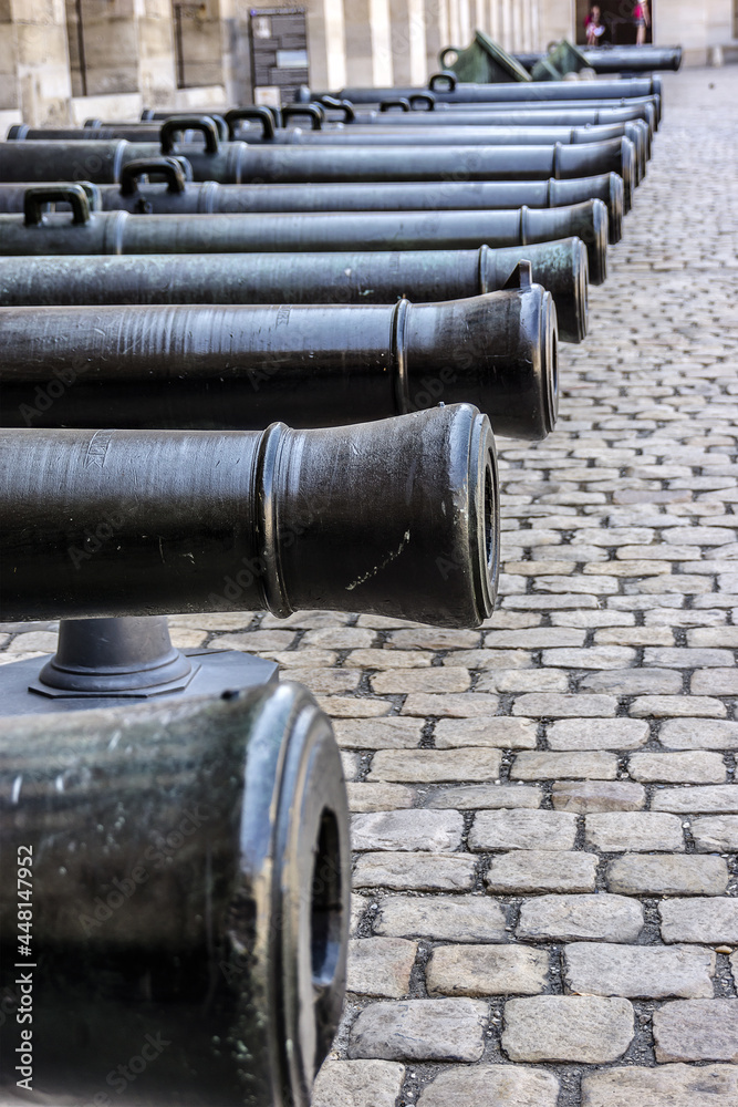 Historic Napoleonic artillery gun near Les Invalides in Paris. Les ...