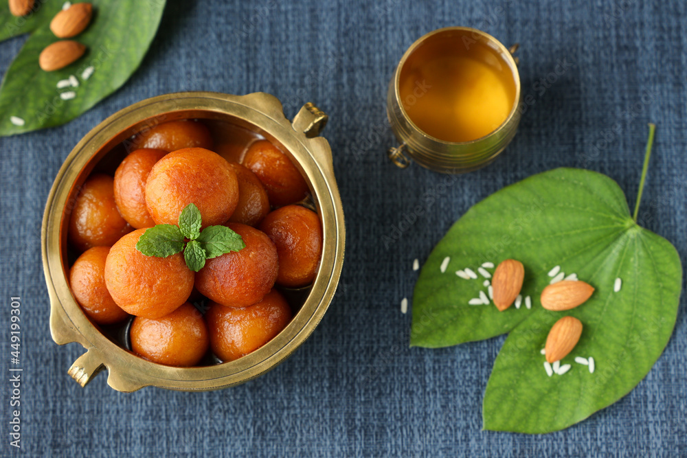 Gulab jamun , gulaab jamun golden bowl Indian sweets food, Diwali ...