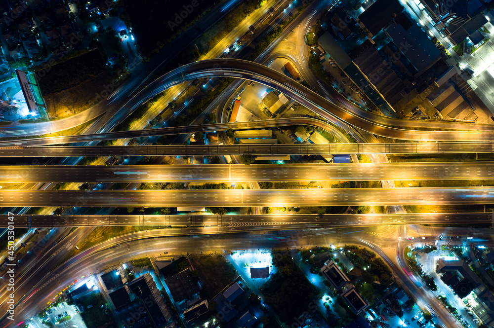 Foto Stock Road traffic transportation timelapse. Road and Roundabout ...